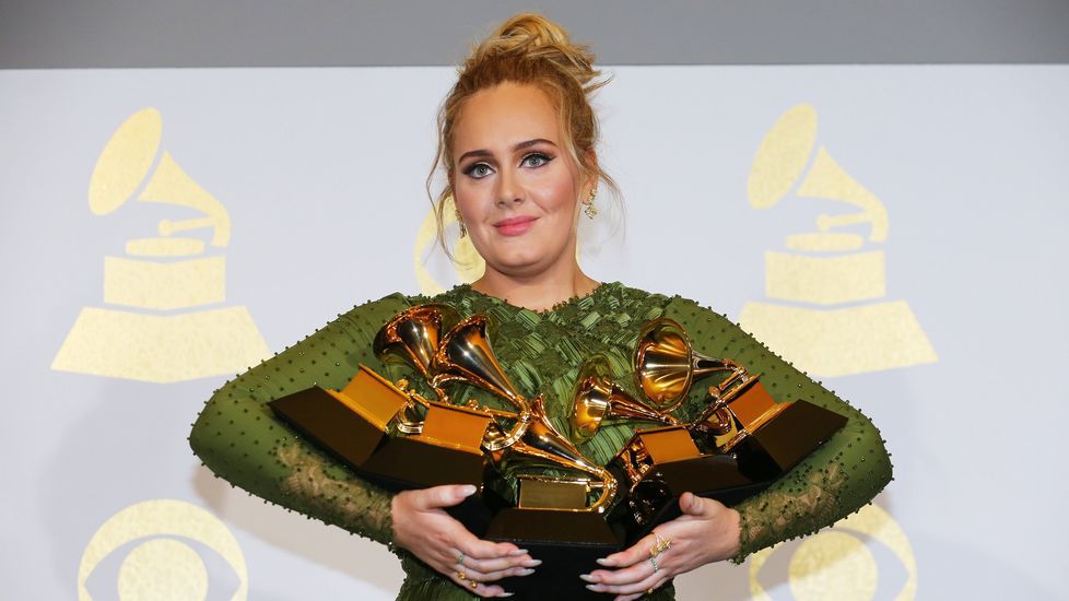 Los británicos Adele y David Bowie se hacen con todos los premios de ...
