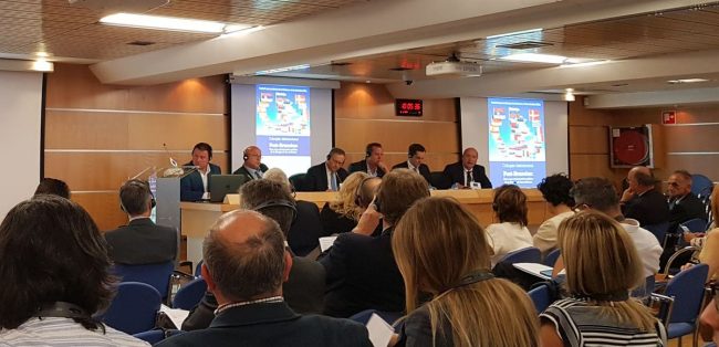 VOX consolida su relación con la Derecha Alternativa Europea en la ...