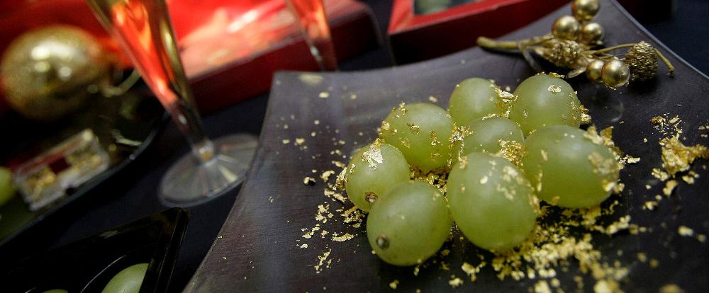 Las «Doce Uvas de la suerte» para el año nuevo, una tradición única ...