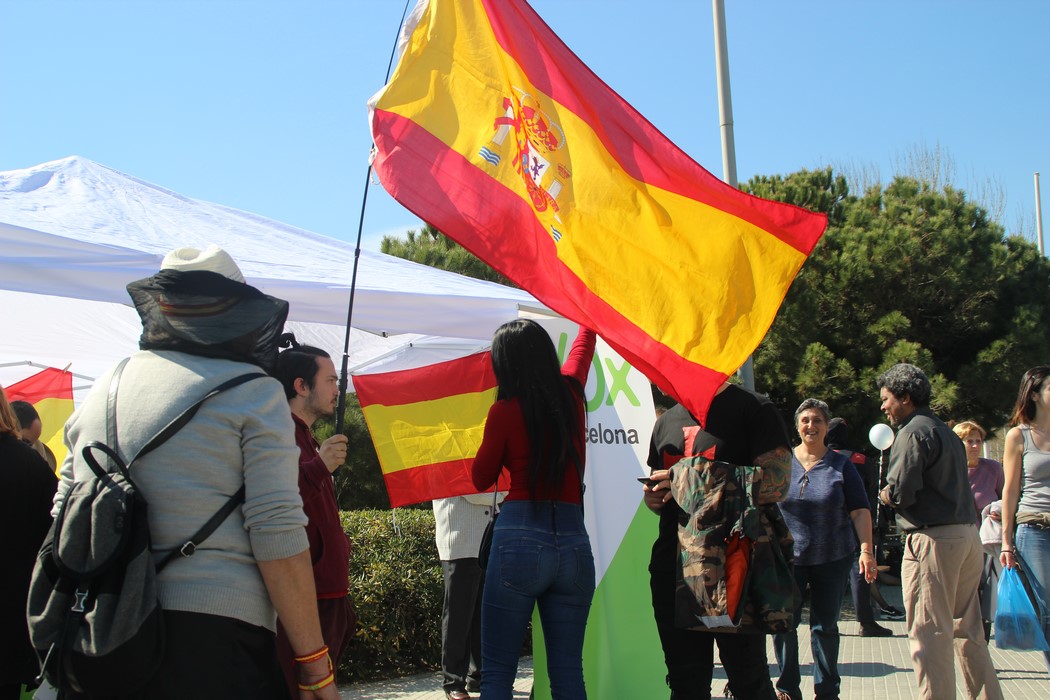 VOX desmiente otra manipulación del diario «El País» sobre ...